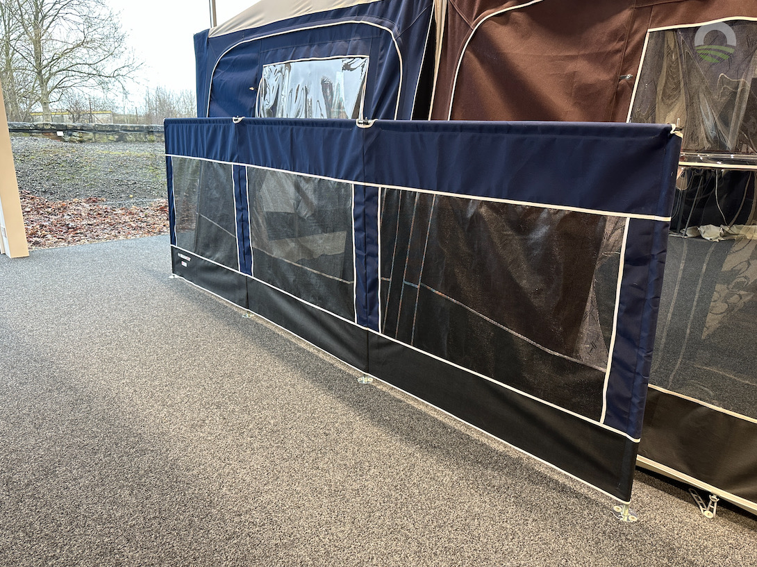 Bradcot Windbreak 4 Panel Blue (Size: 4 Panel)